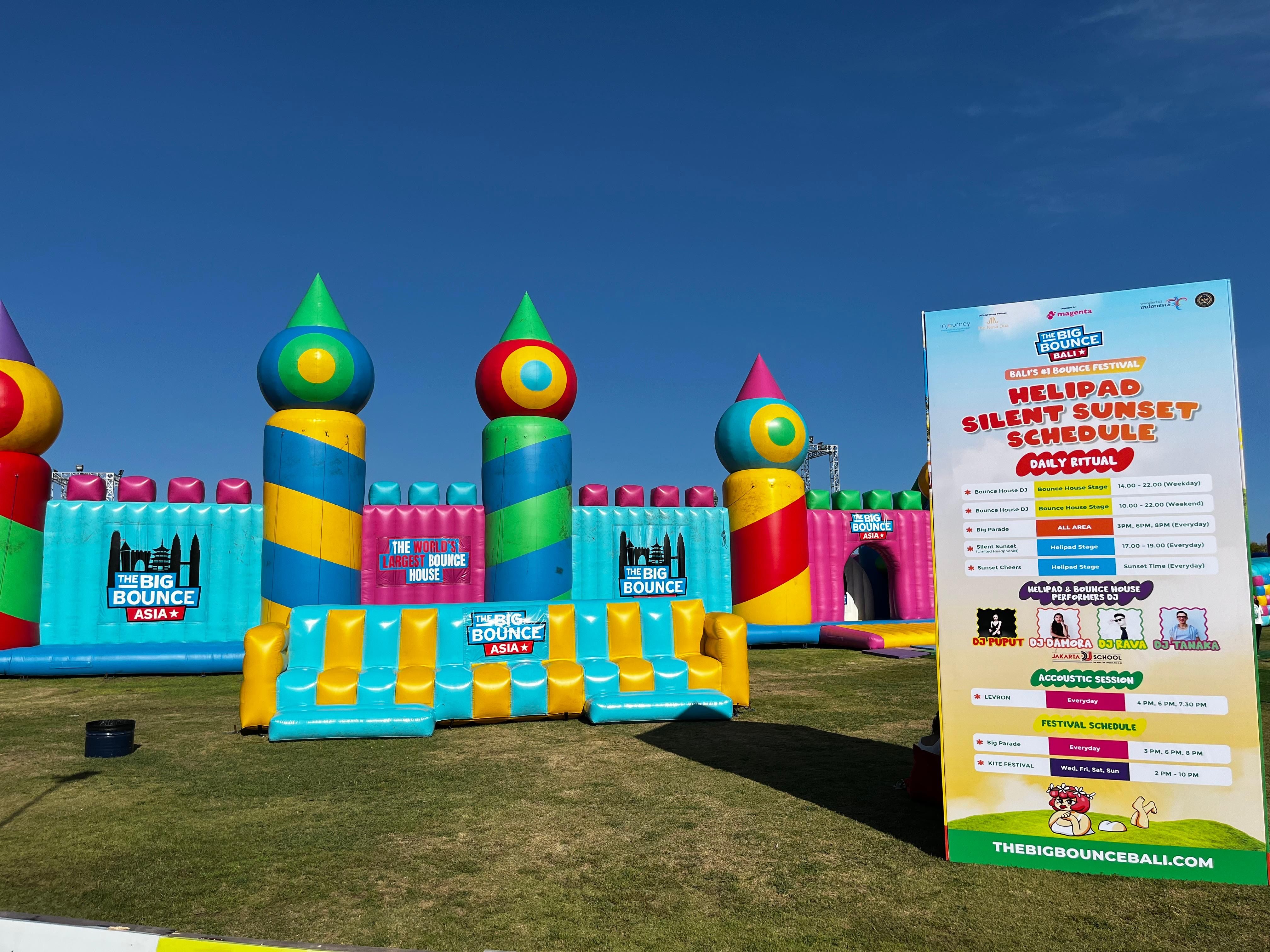 Wahana Bounce Terbesar Hadir di Bali - RRI.co.id