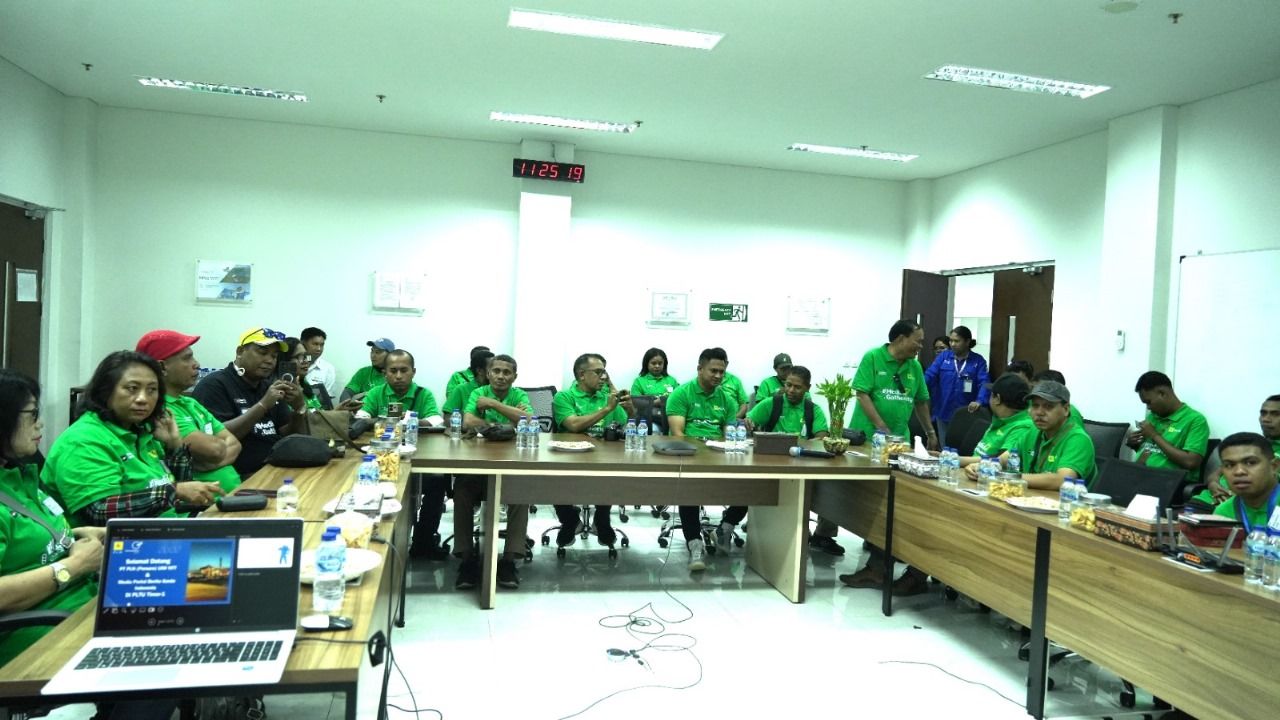 PLN NTT dan Media Tinjau PLTU Timor-1 - RRI.co.id