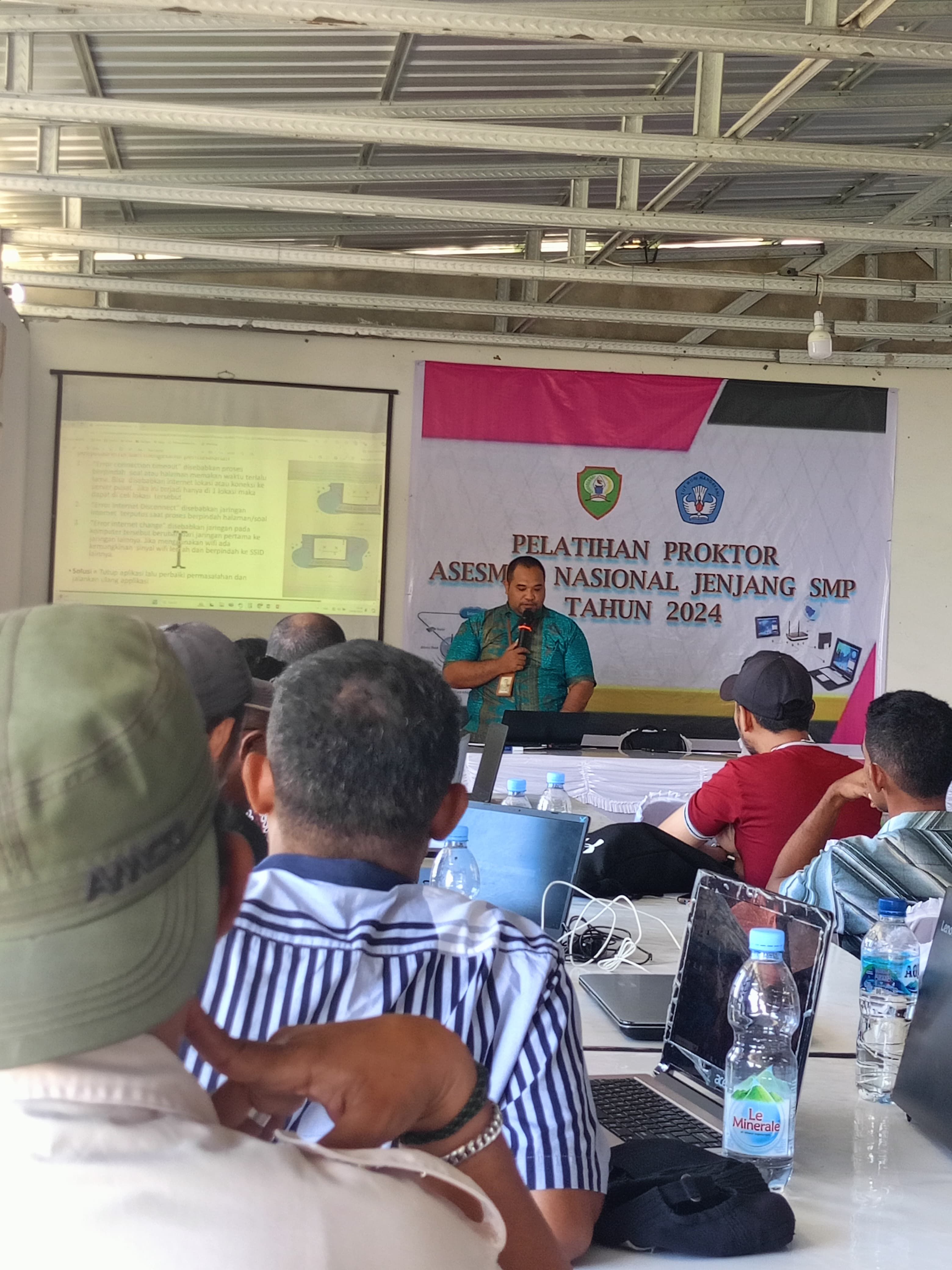 49 Proktor SMP Se-Malra Ikuti Pelatihan Asesmena Nasional - RRI.co.id